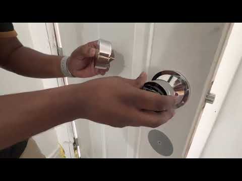 Changing Batteries on a Turbolock YL-99-SS Door Knob