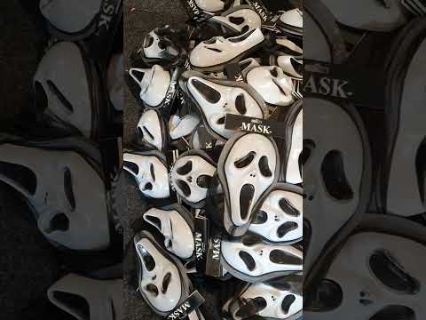 A lot of new stock ghostface masks
