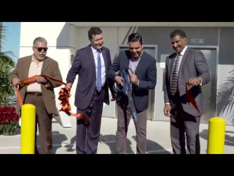 iClip Airport Parking Garage Ribbon Cutting