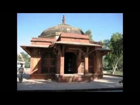 #Amazing A. M. U. Fort or Aligarh Qila, Uttar Pradesh #HD #2017