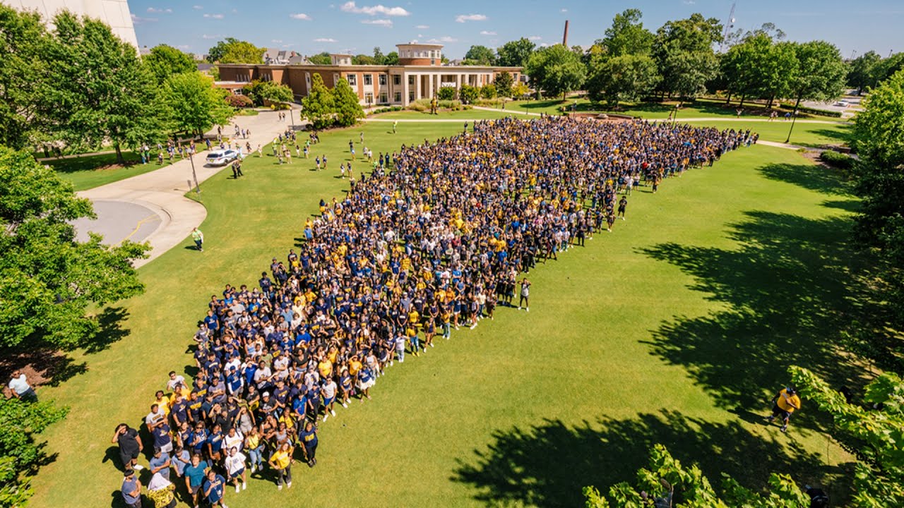 Spartans of #UNCG27 take their class photo!