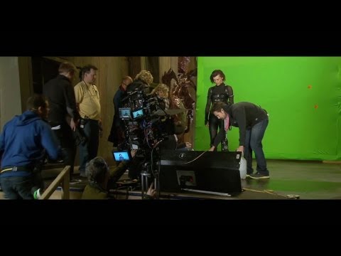 Resident Evil: Retribution "Stunts" Featurette