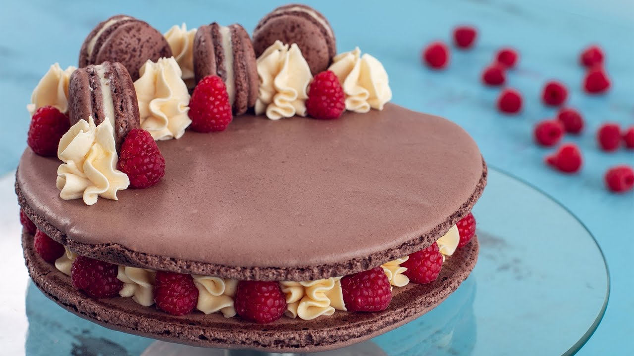 Macaron Cake