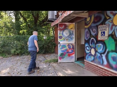 Touring the 'Haunted' Laundromat: Spoiler Alert! #followingkeenan #laundromats #passiveincome