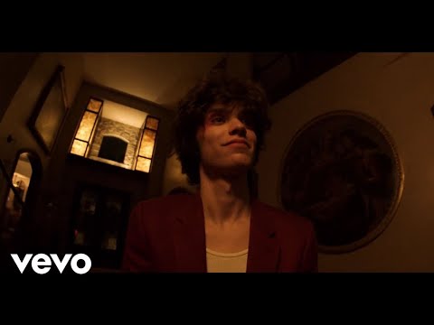 Liily - TV or Not TV [Official Music Video]