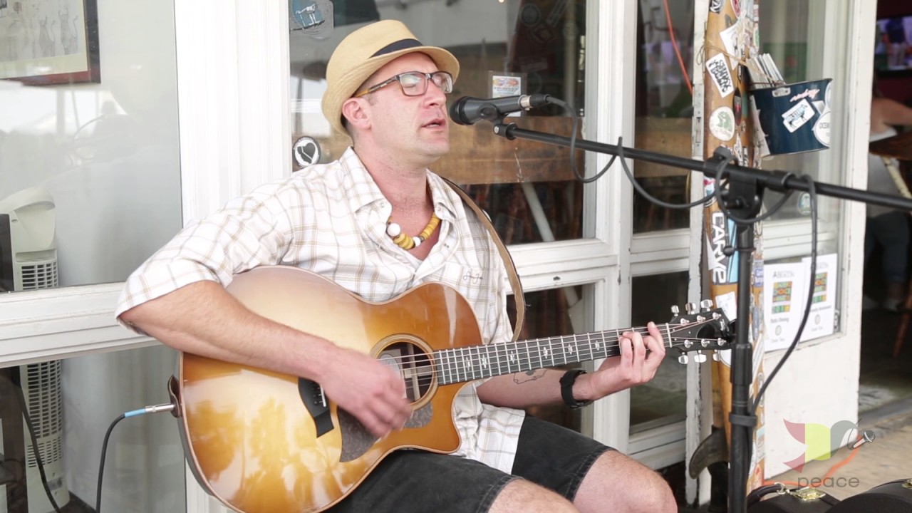 Hire Bob Peace - Singing Guitarist in Los Angeles, California