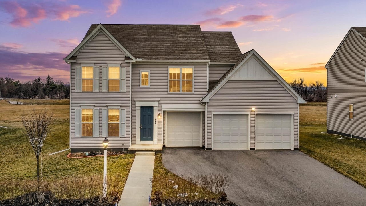 141 Moorefield St, Mechanicsburg, PA