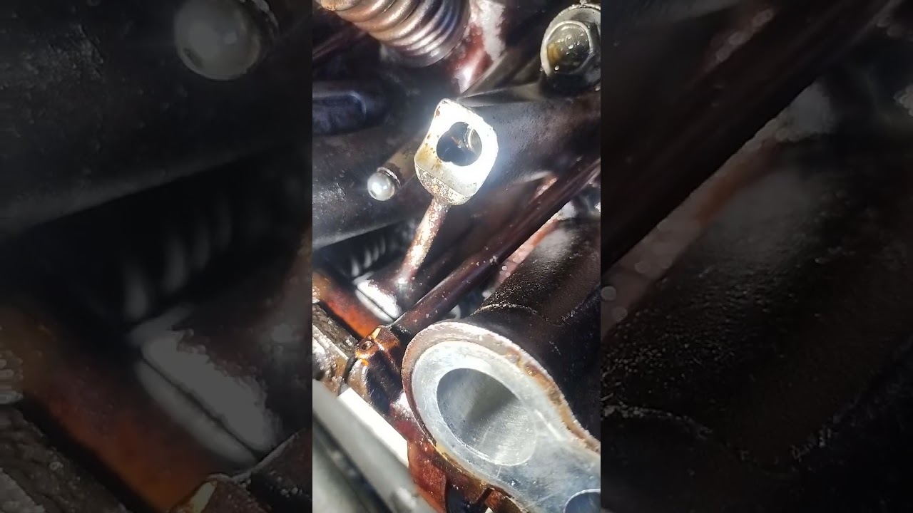 2010-2019 5.7L / 6.4L Hemi push rod locations