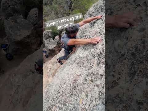 🇪🇸 This is why you should not lose focus before clipping the anchors! for context... #climbing