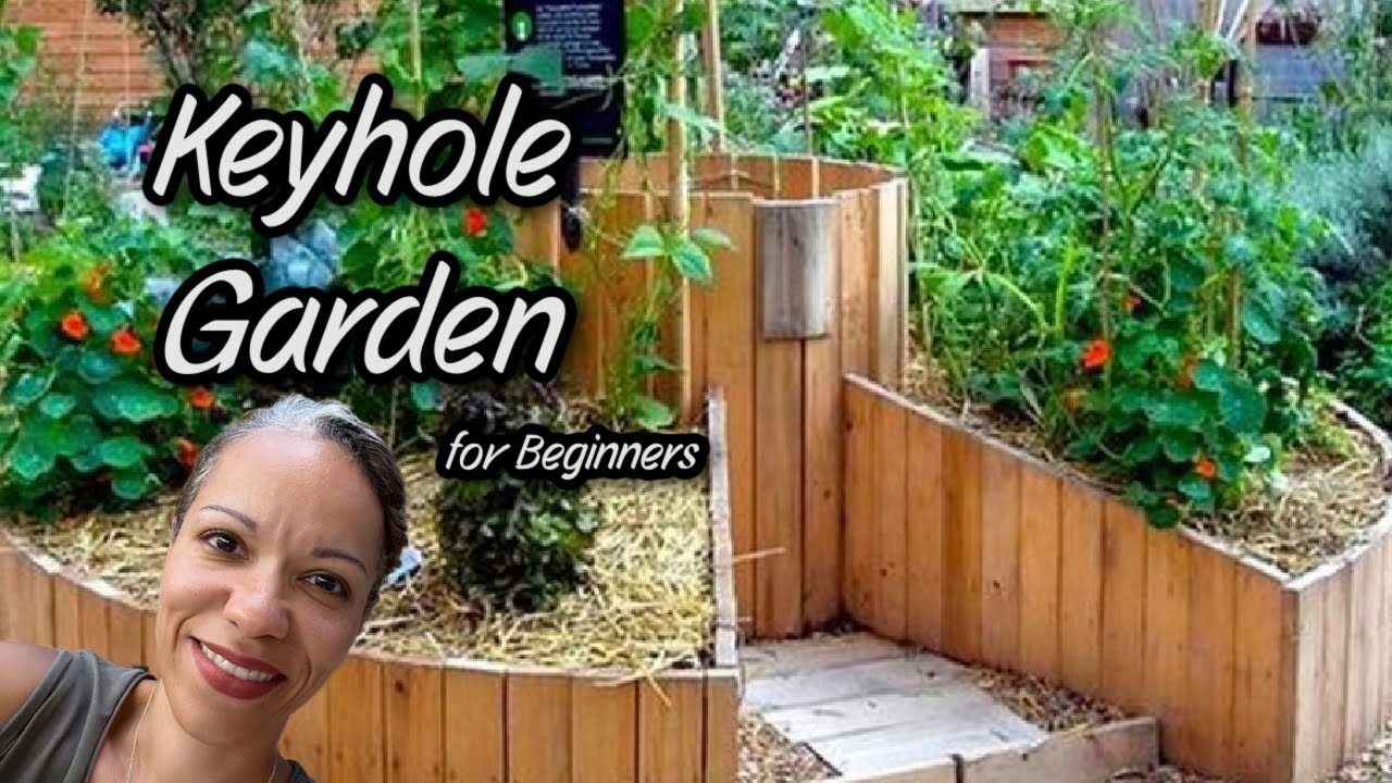 How to Build a Keyhole Garden #drought #gardenbeds