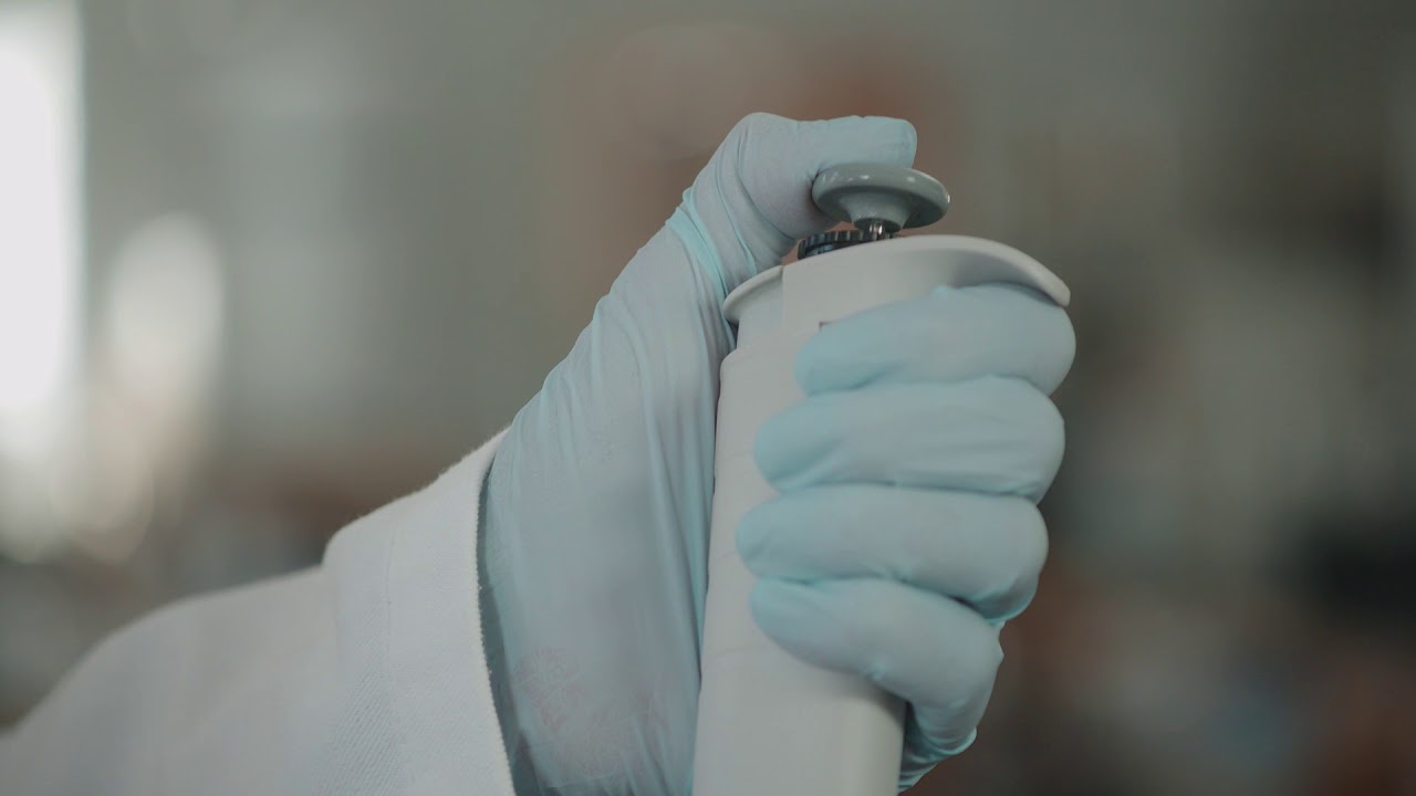 How to Use a Micropipette