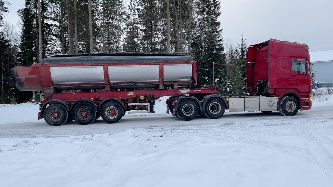 Dragbil Scania R560 6X4, Berg, Klaravik auktioner