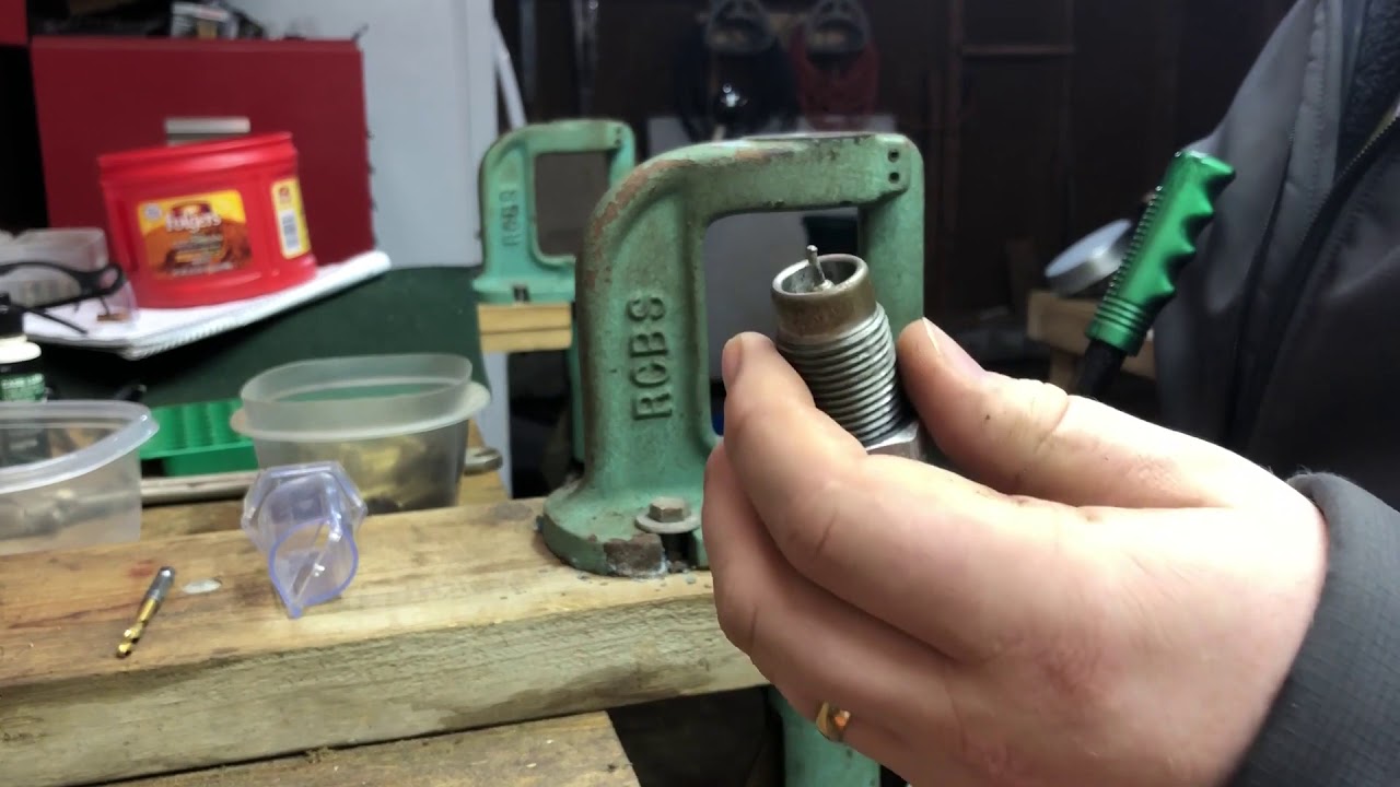 How to Set up Lee Universal Decapping Die