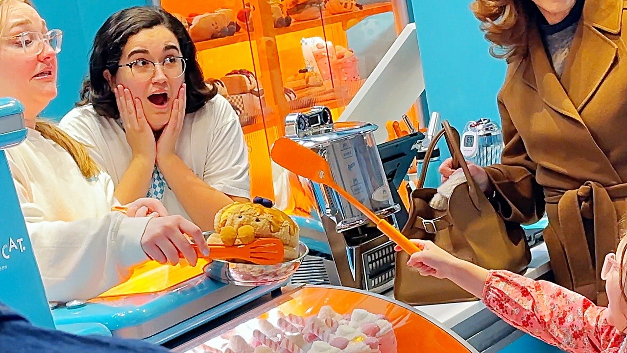 FAO Schwarz &  Jellycat Diner Experience at NYC Rockefeller Center