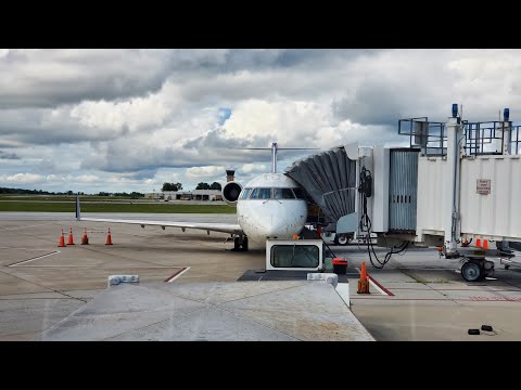 Take Off from South Bend Airport (SBN) with Great Views! | Delta CRJ-200