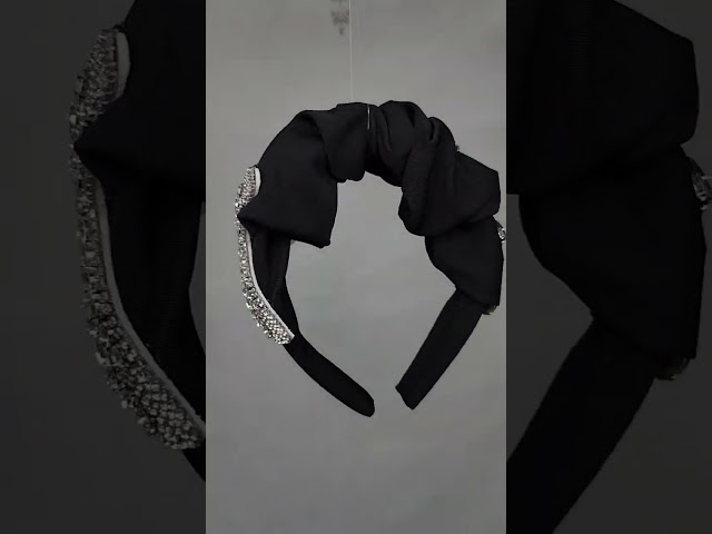 تاج، طوق شعر أسود عريض مزين بكريستال - ROHIKA.KSA