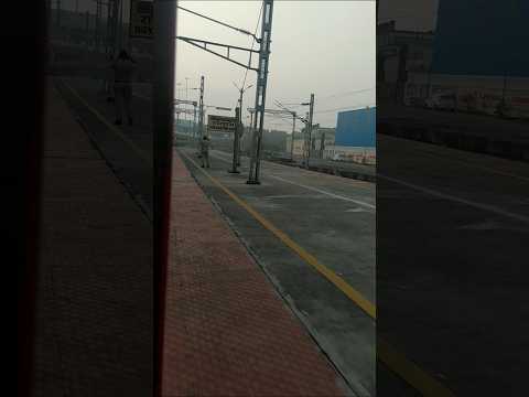 Secunderabad to Chennai Egmore train no 12760 charminar express passing Royapuram station #shorts