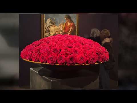 Manfred Hoffmans Showcase at Palastblühen "🌹 Crown. Church. And the Power of a Rose."