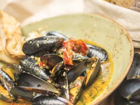Nantucket's Reef, Seafood Restaurant, Rockville, MD
