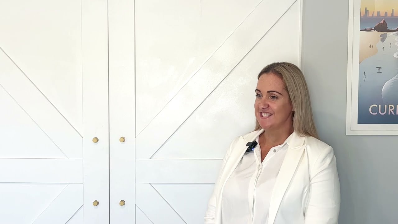 Donna Starkins - RE/MAX Revolution - Shailer Park - realcommercial.com.au