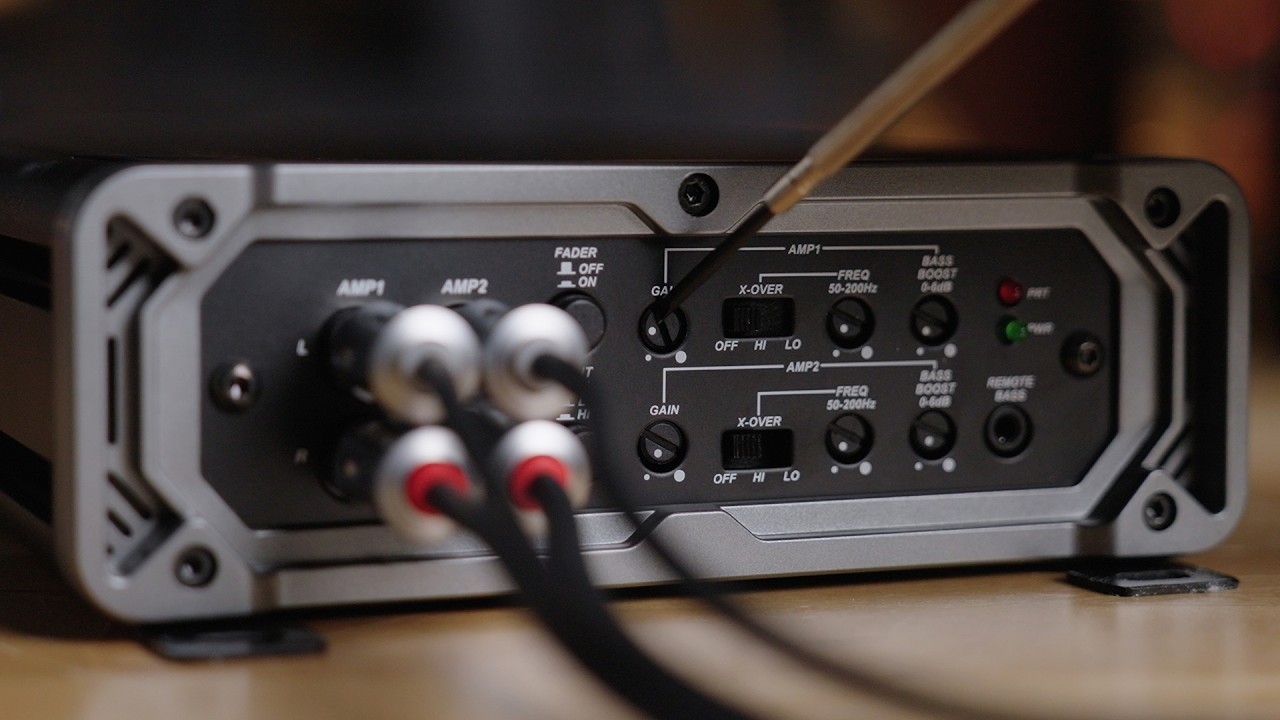 2 ways to set your car amp gain | Crutchfield