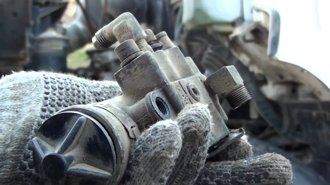 BENDIX AIR BRAKE COMPRESSOR GOVERNOR REPLACEMENT , AND COLD START !!!