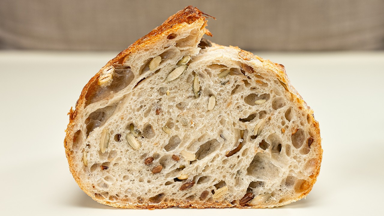 Only 1g of Yeast! Easy Seeded Bread with a Crispy Crust