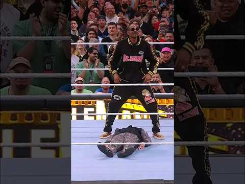 Snoop Dogg wanted in on the #WrestleMania action ????