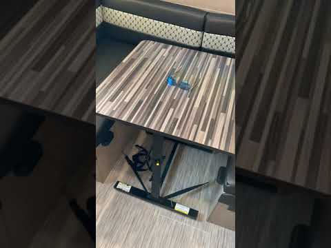 R-Pod 190 - how to turn dinette into second bed