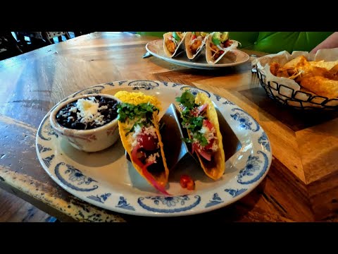 Tacos And Guacamole At "ROCCO'S TACOS & Tequila Bar". Naples Florida #restaurant #florida #tacos