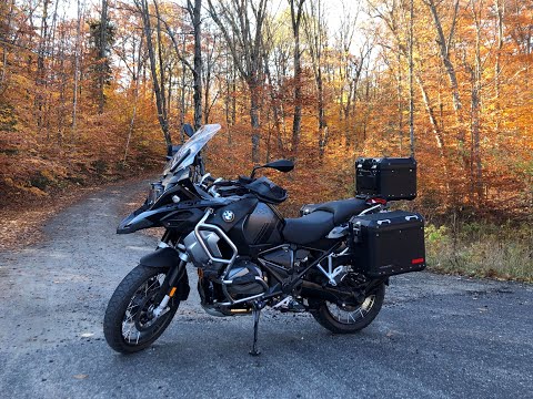 Accessorizing the new BMW R1250GS Adventure Triple Black