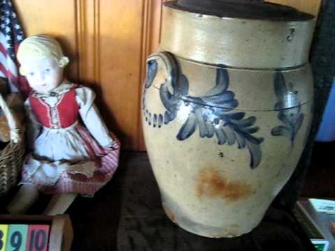 Country Crocks - www.auctionzip.com Member #1070