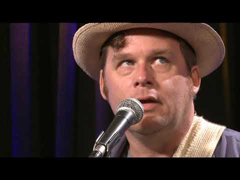Fox 2 9AM Adam Carroll Performs