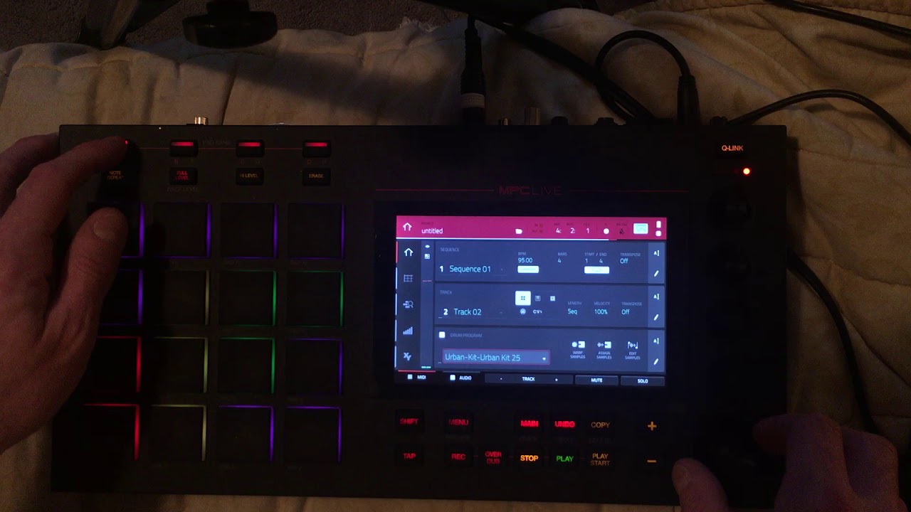 Akai MPC LIVE - Quick Sample Beat