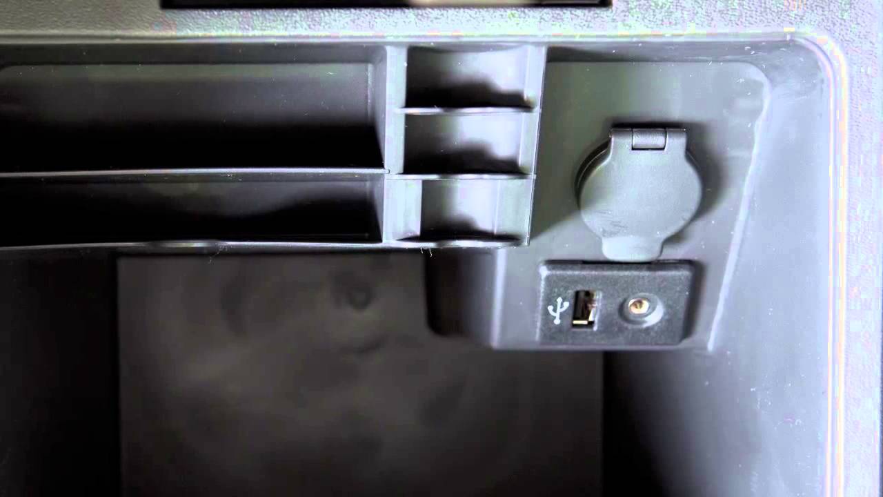 2014 NISSAN Xterra - USB/iPod® Interface