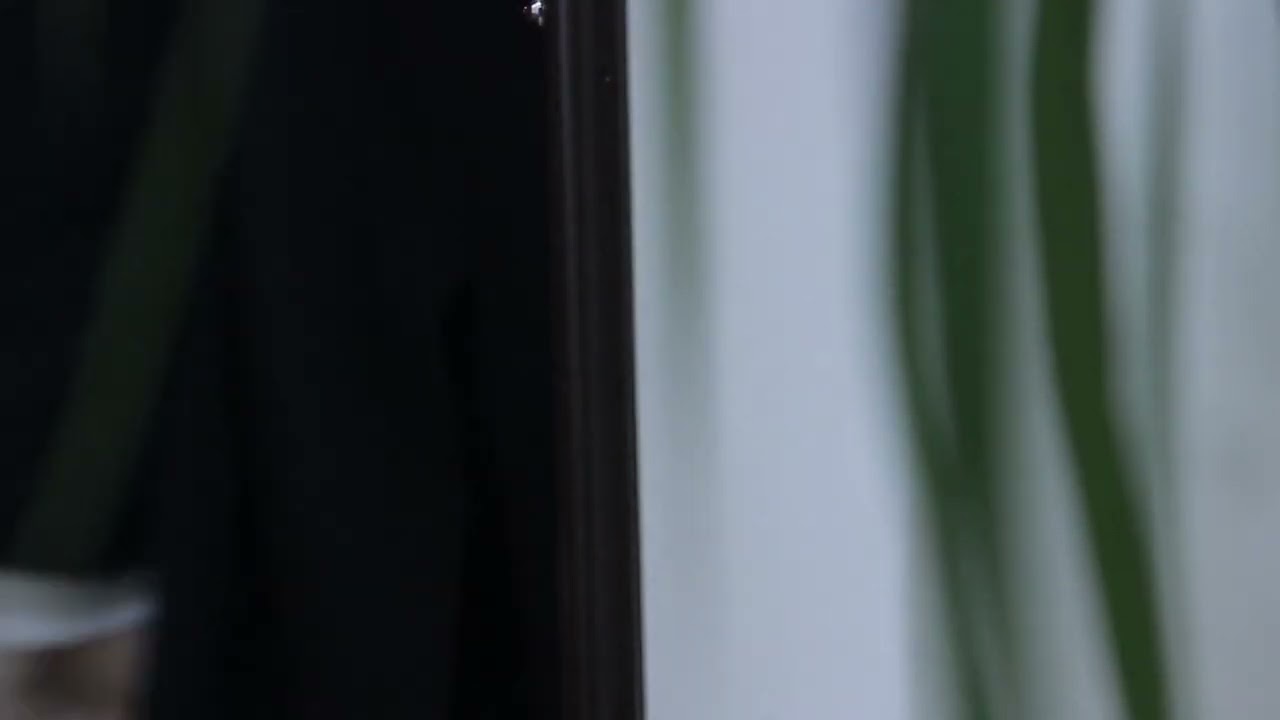 Person Opening And Closing The Door | Free Stock Footage - No Copyright | 4K