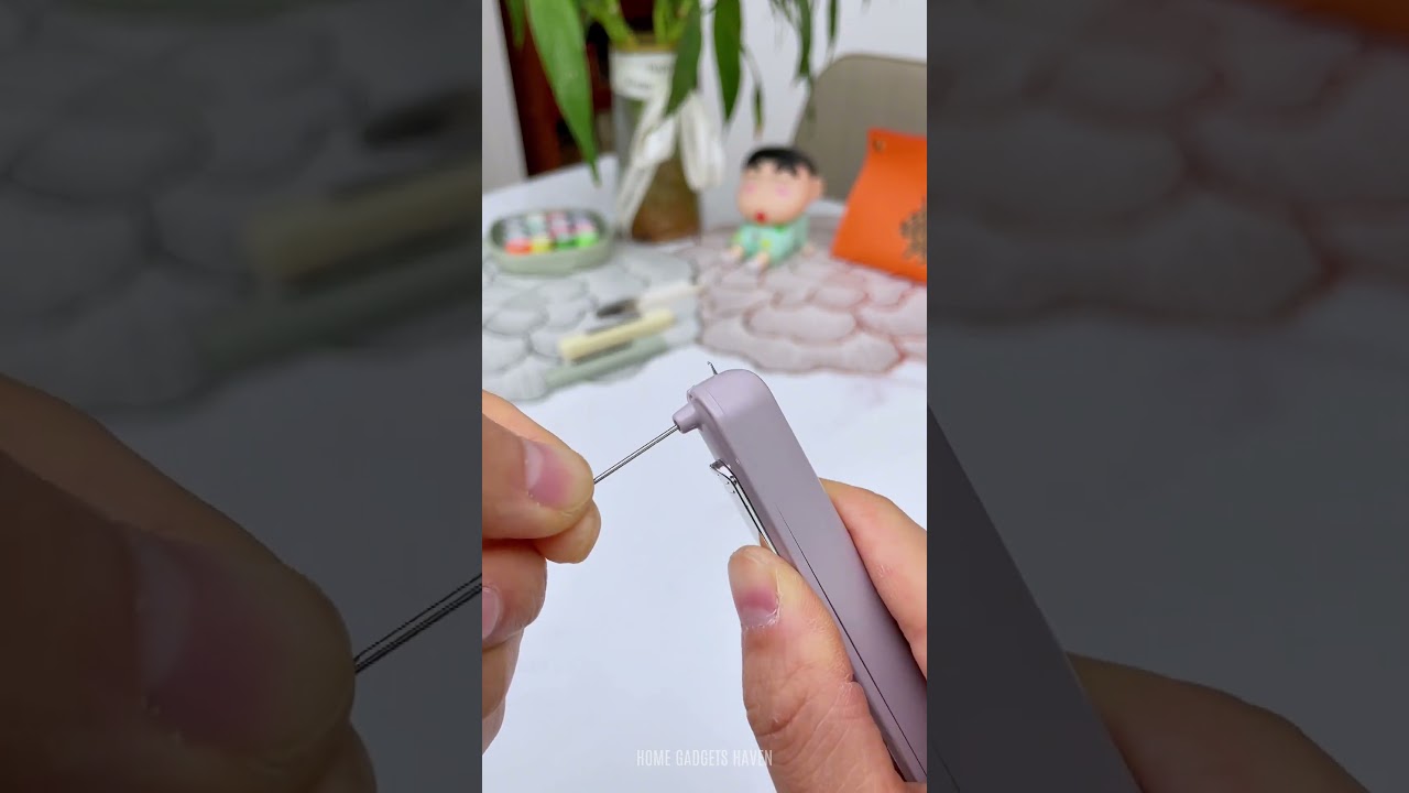 2 in 1 Needle Threader Seam Ripper #homegadgetshaven