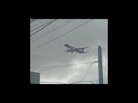 EMB-E195 da Azul SKY aproximação para pouso em Macapá(SBMQ)