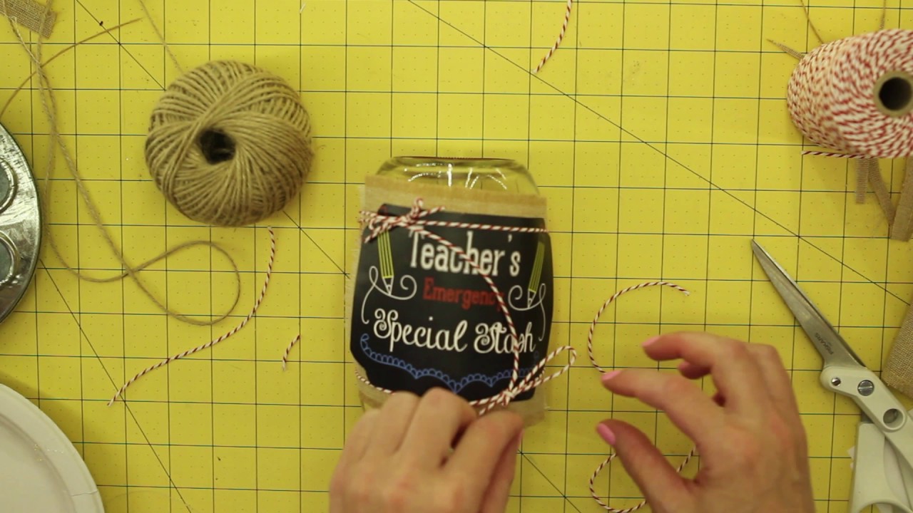 Easy Teacher Gift Idea (back to school - free printable)