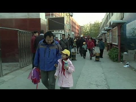 China lockert Ein-Kind-Politik und schafft Arbeitslager ab