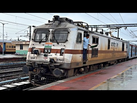 ERNAKULAM To TATANAGAR Express Departing From Ernakulam | Offlink Krishnarajapuram WAP-7 | 4K