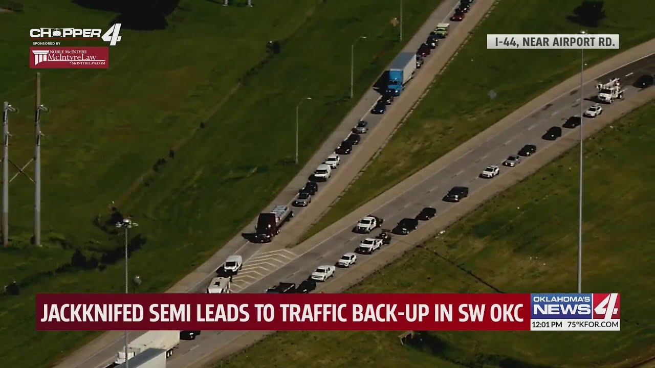 I-44 ramp closed, lanes narrowed after crash