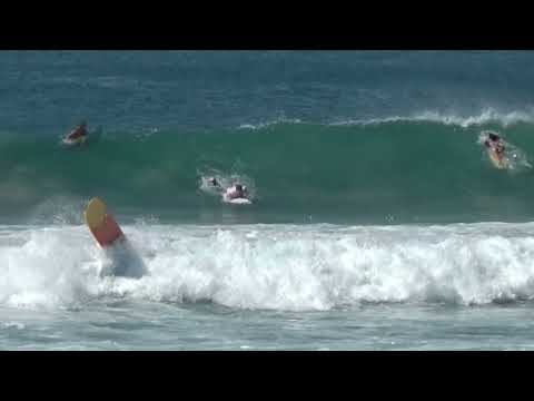 Dzana & Kalle go surfing