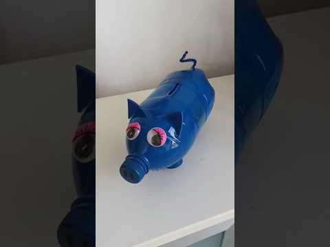 Manualidad de RECICLAJE ♻️ con botellas de plástico. HUCHA - CERDITO muy barata y sencilla. DIY.