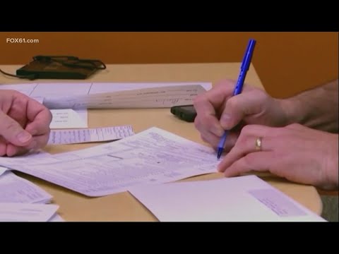 VITA tax preparation offers free tax returns to lower income households