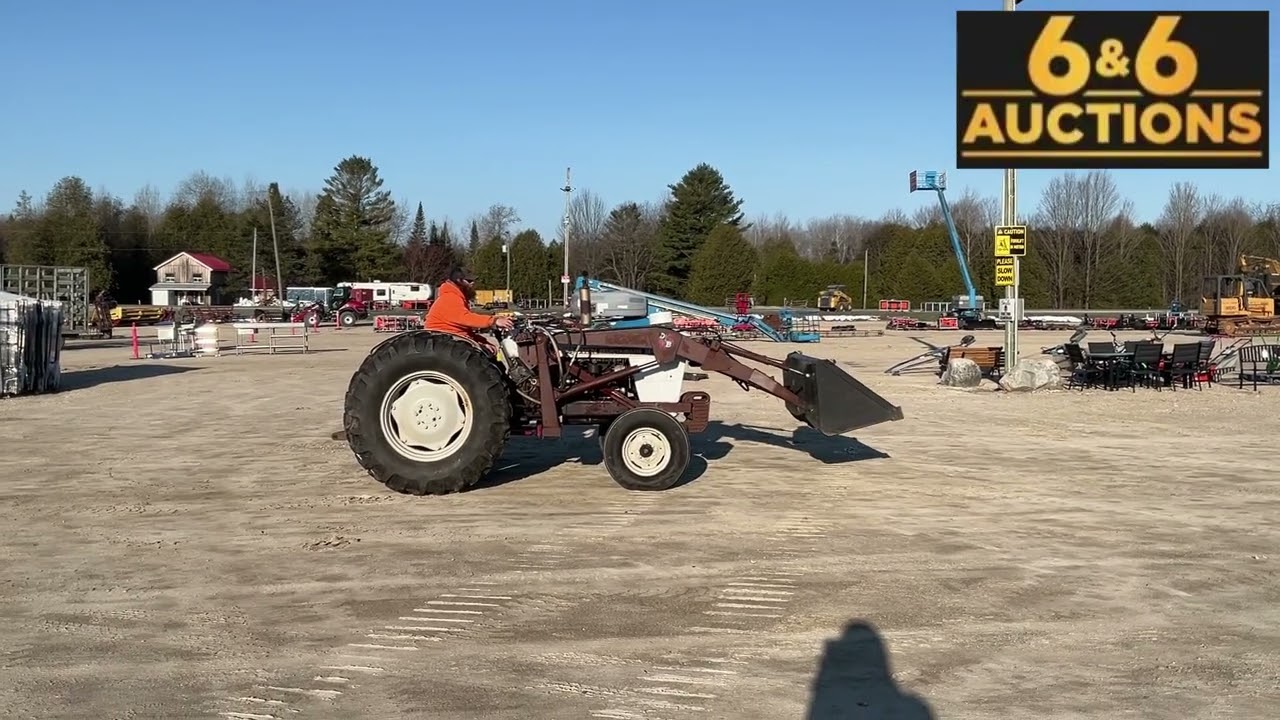 David Brown 990 Tractor With Loader