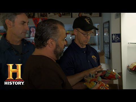 American Pickers: A Toy Collector Brings Out Frank's Inner Child (S18, E5) | History
