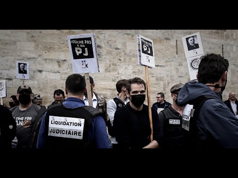 Police judiciaire : des centaines de policiers et magistrats rassemblés contre la réforme