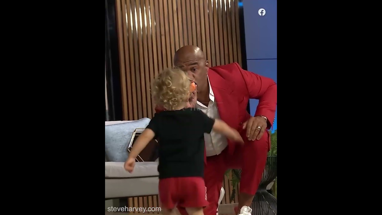 Who’s funnier: Steve Harvey or these pint-sized comedians? #funny #comedy