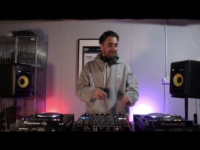 What happened to Jamie Roy? Tributes pour in as Scottish DJ and ...